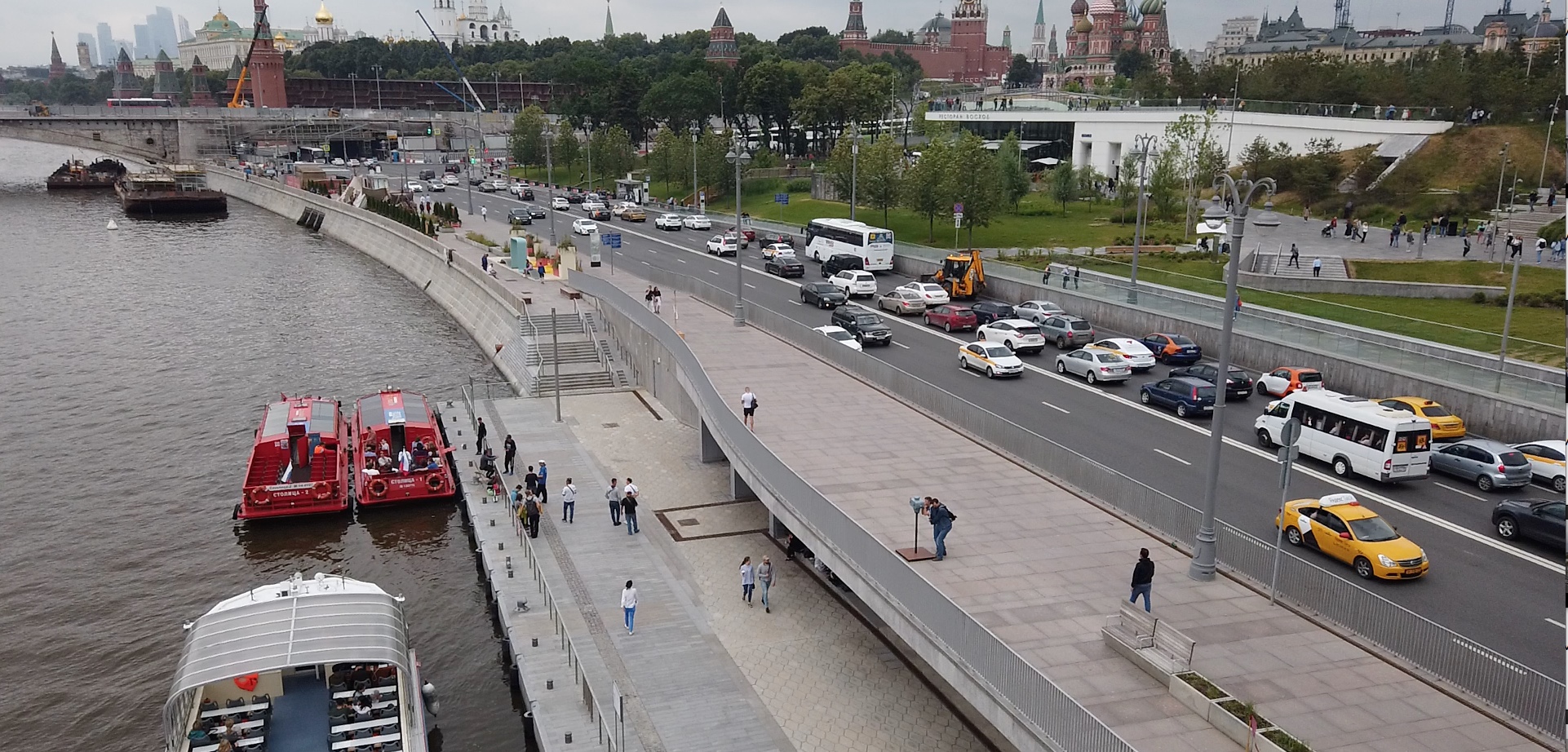 Why are Moscow streets so clean? | Sennaya!